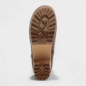 Universal Thread | Shoes | Womans Fawn Clog Boots By Universal Thread ...